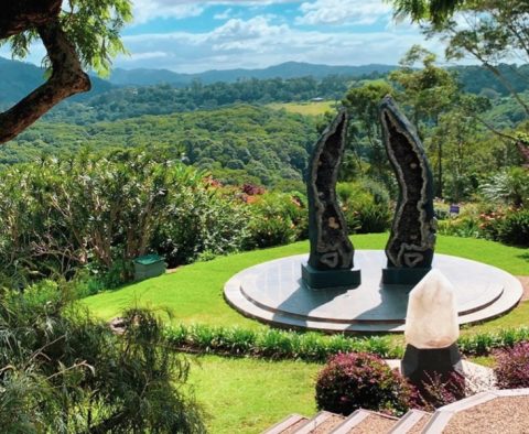 Crystal Castle Byron Bay - The Oasis Apartments and Treetop Houses ...